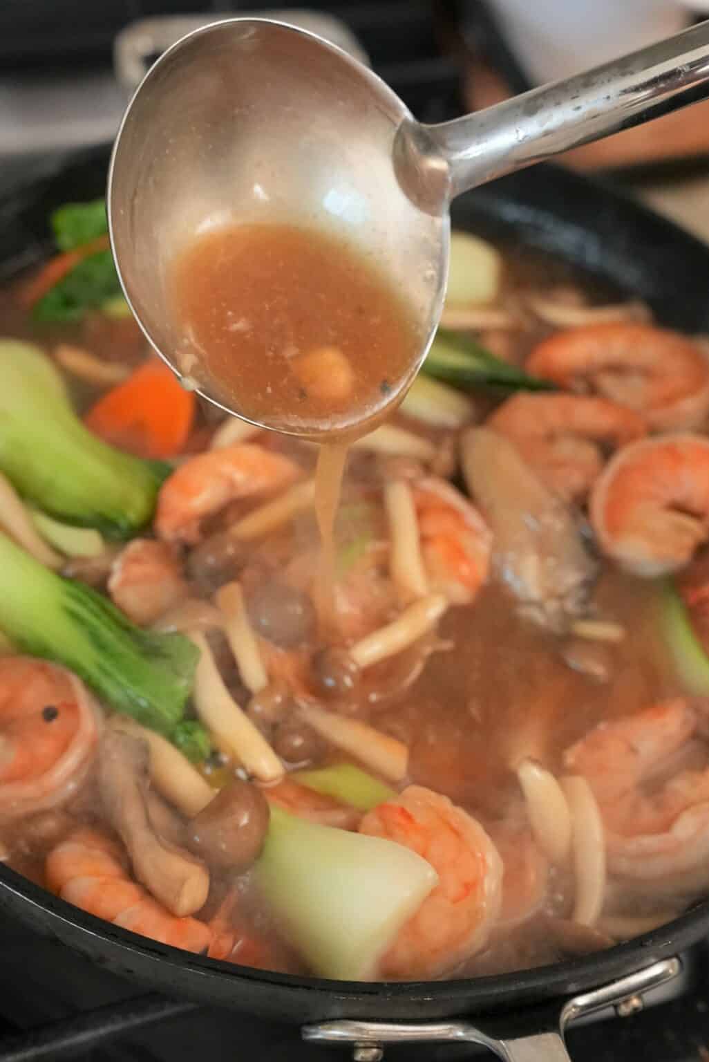 Hong Kong Style Shrimp Chow Mein Noodles - CJ Eats Recipes