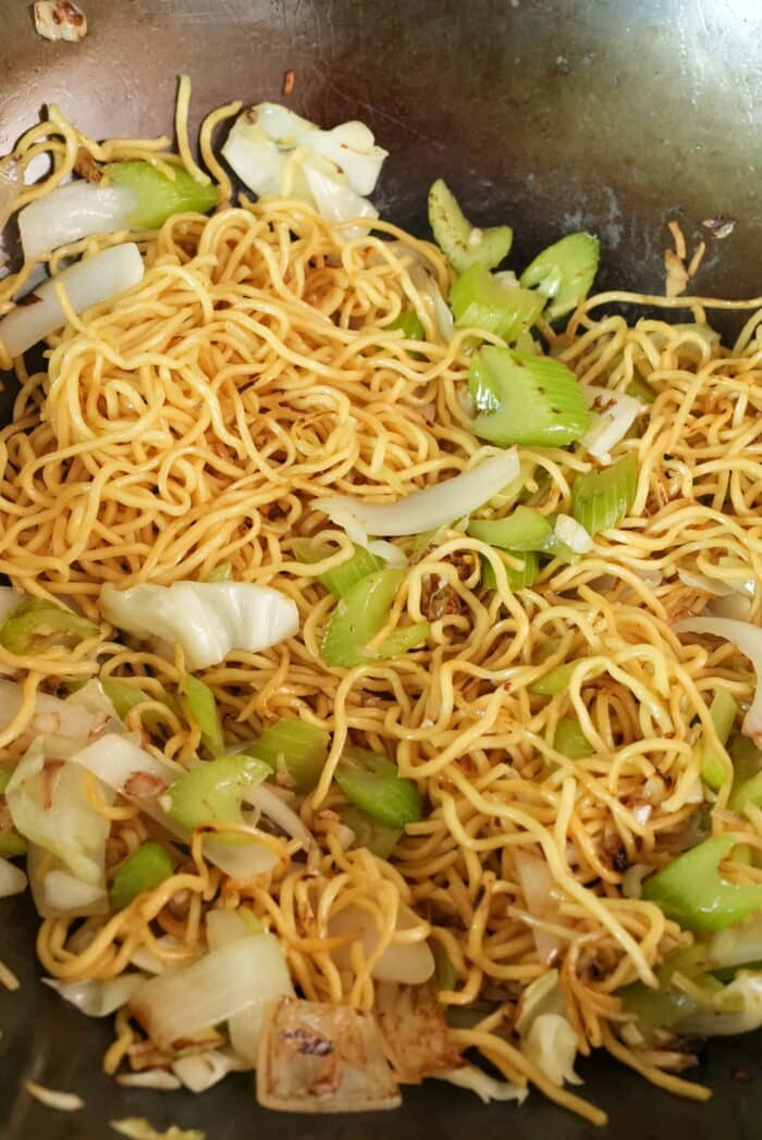 Panda Express Chow Mein (COPYCAT) in 30 Min! (VIDEO) - CJ Eats Recipes