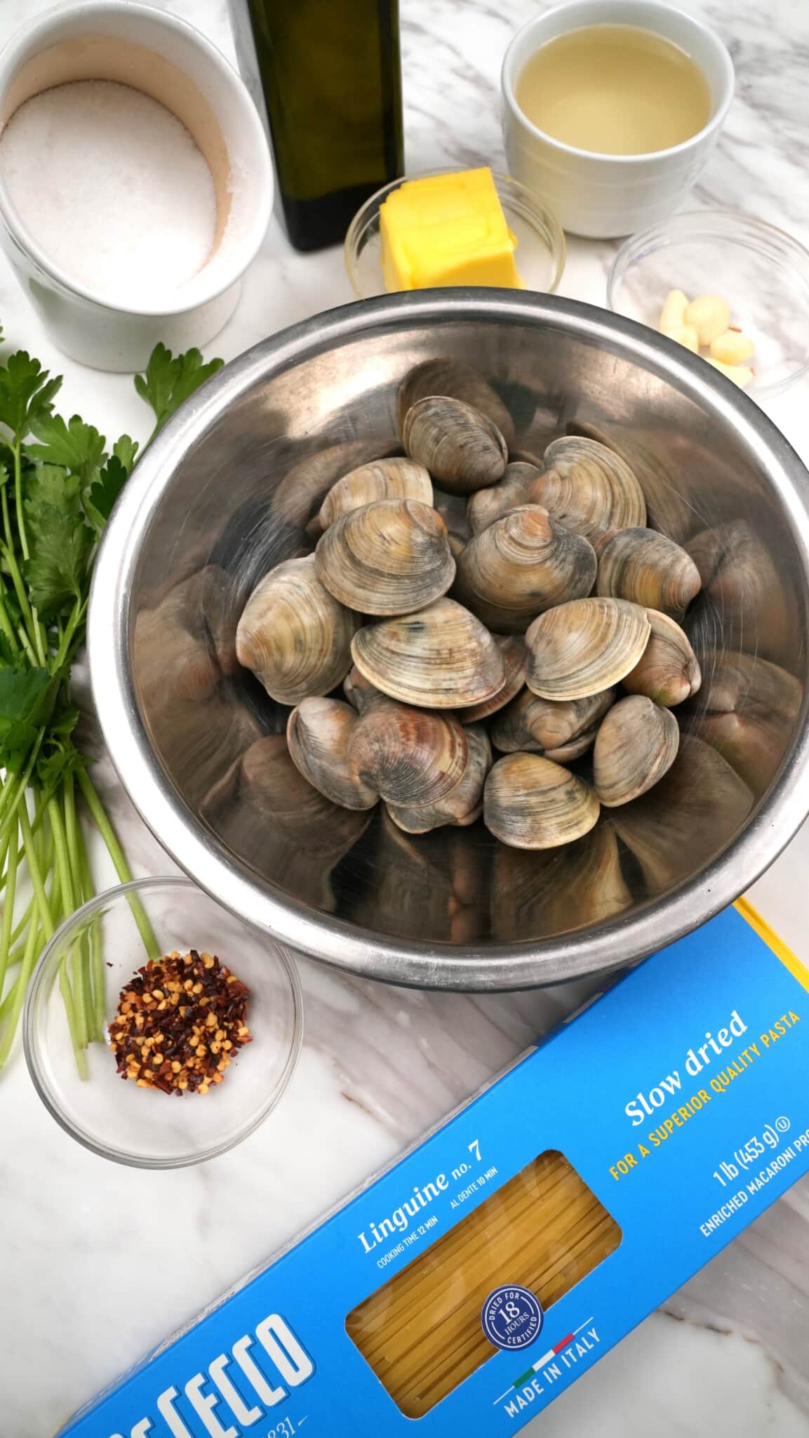 Linguine with Clams in 30 Minutes - Restaurant Quality! (VIDEO) - CJ ...