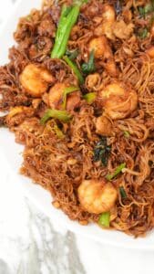 Bihun Goreng (Video) - CJ Eats Recipes