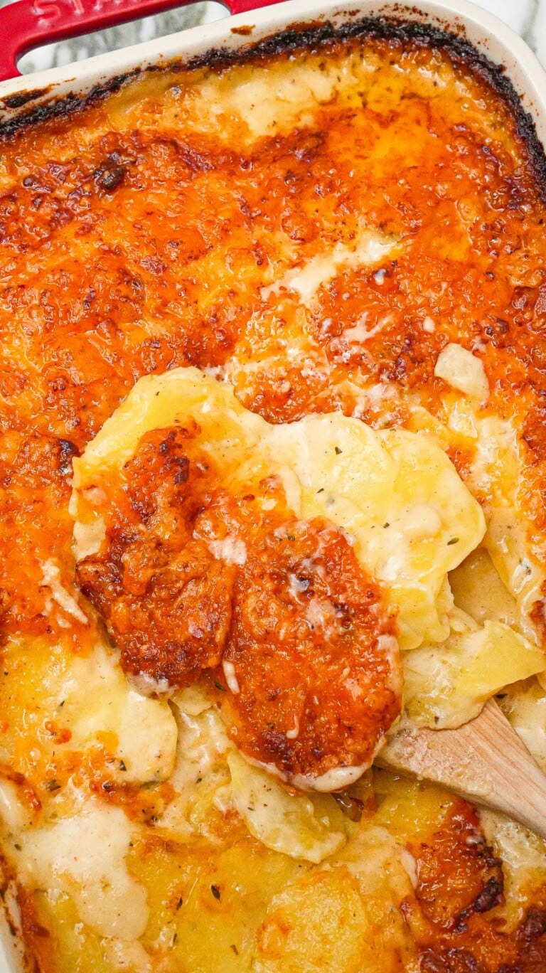 Cheesy Potatoes au Gratin - SUPER CREAMY! (VIDEO) - CJ Eats Recipes